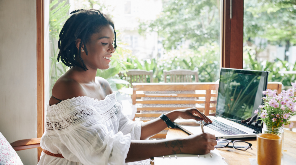 How to Be Successful While Working from Home: 5 Tips